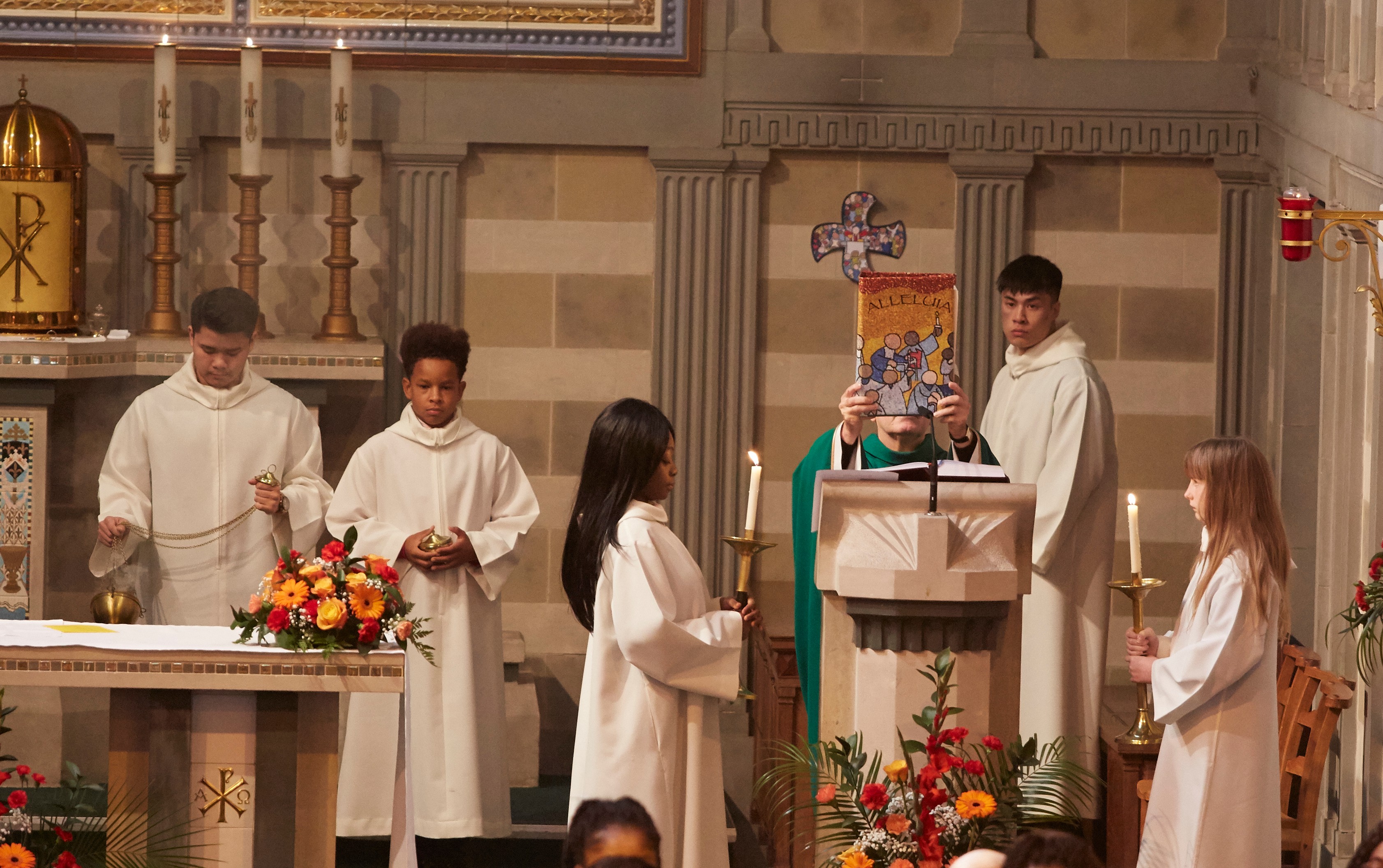 Altar Servers – The Most Holy Trinity Church, Dockhead